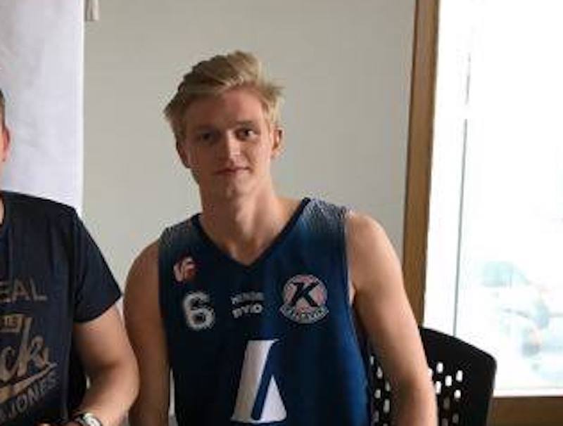 Arnór Ingi í Hamar - Karfan