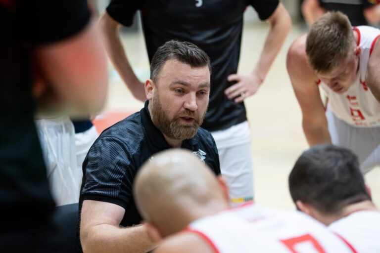 Óíþróttamannslega villan var hárréttur dómur á Kristófer - Karfan